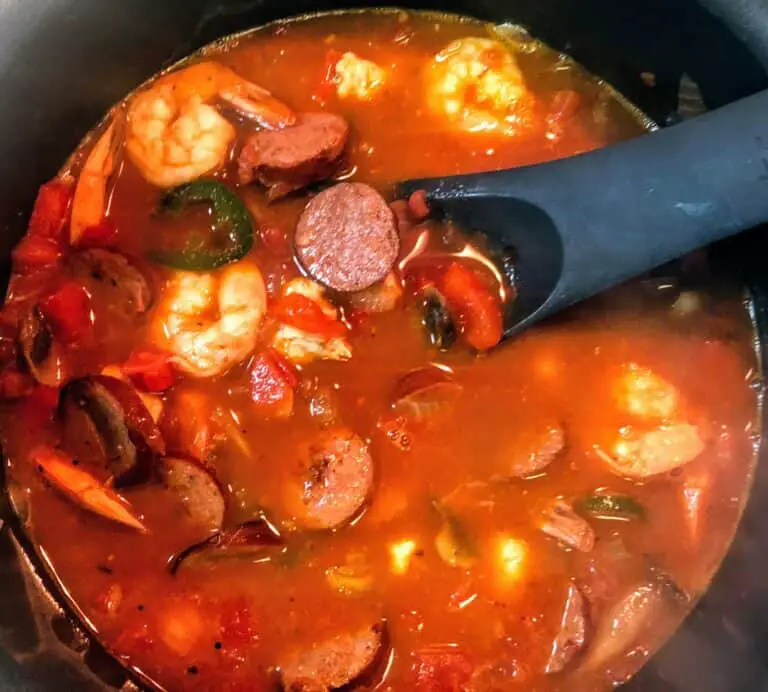 Easy New Orleans Gumbo - with chicken, shrimp, and sausage - Abundance ...