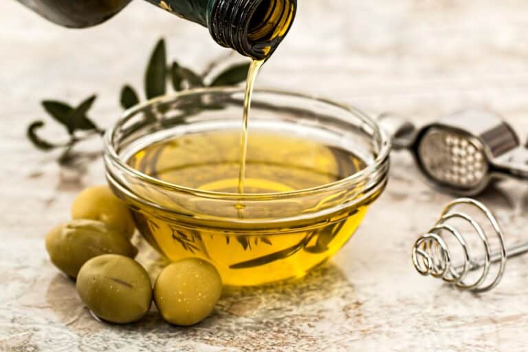 4 Elements of Cooking - Salt, Fat, Acid, Heat - Abundance of Flavor